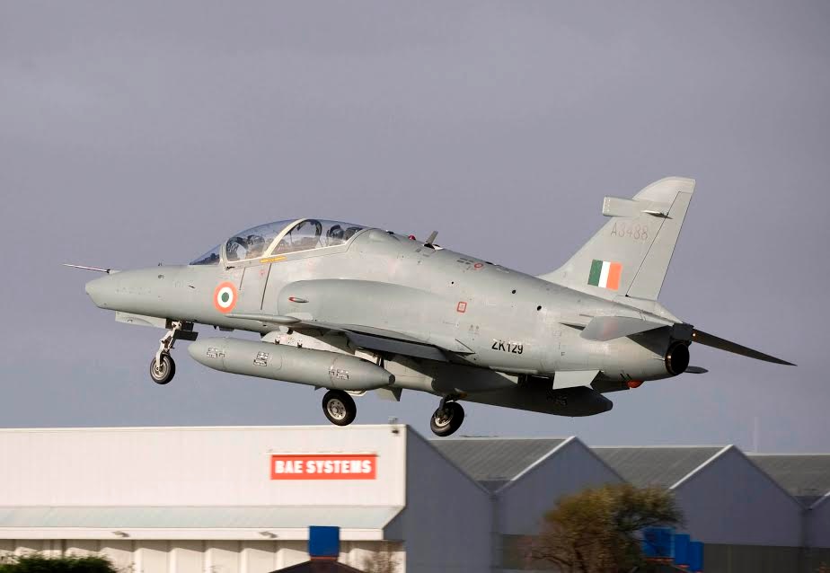 India’s Hawk Advanced Jet Trainer Clocks 100,000 Hours - ADU