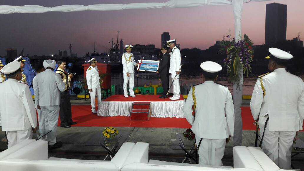 INS KARWAR AND INS KAKINADA DECOMMISSIONED - ADU - Aviation Defence ...