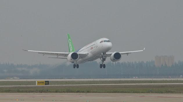 COMAC's C919 Takes First Flight With Rockwell Collins Avionics - ADU ...