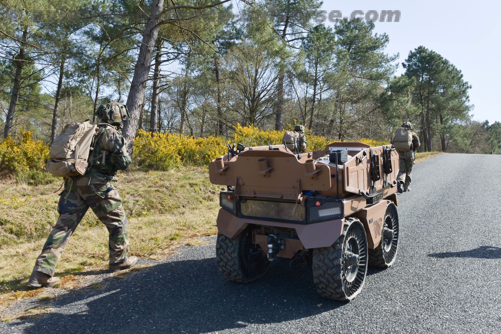 Nexter partner of the French Army for the air-land robotics day