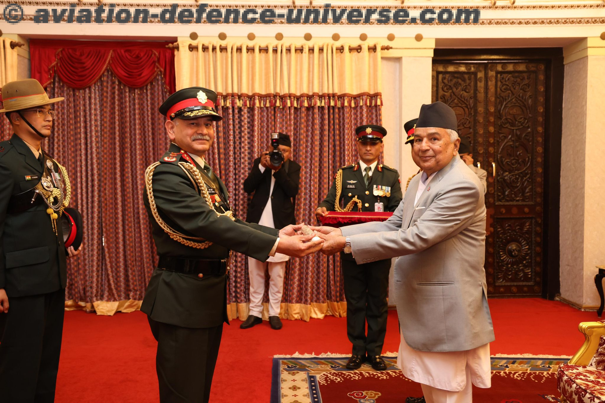 India’s Hawk Advanced Jet Trainer Clocks 100,000 Hours - ADU - Aviation ...