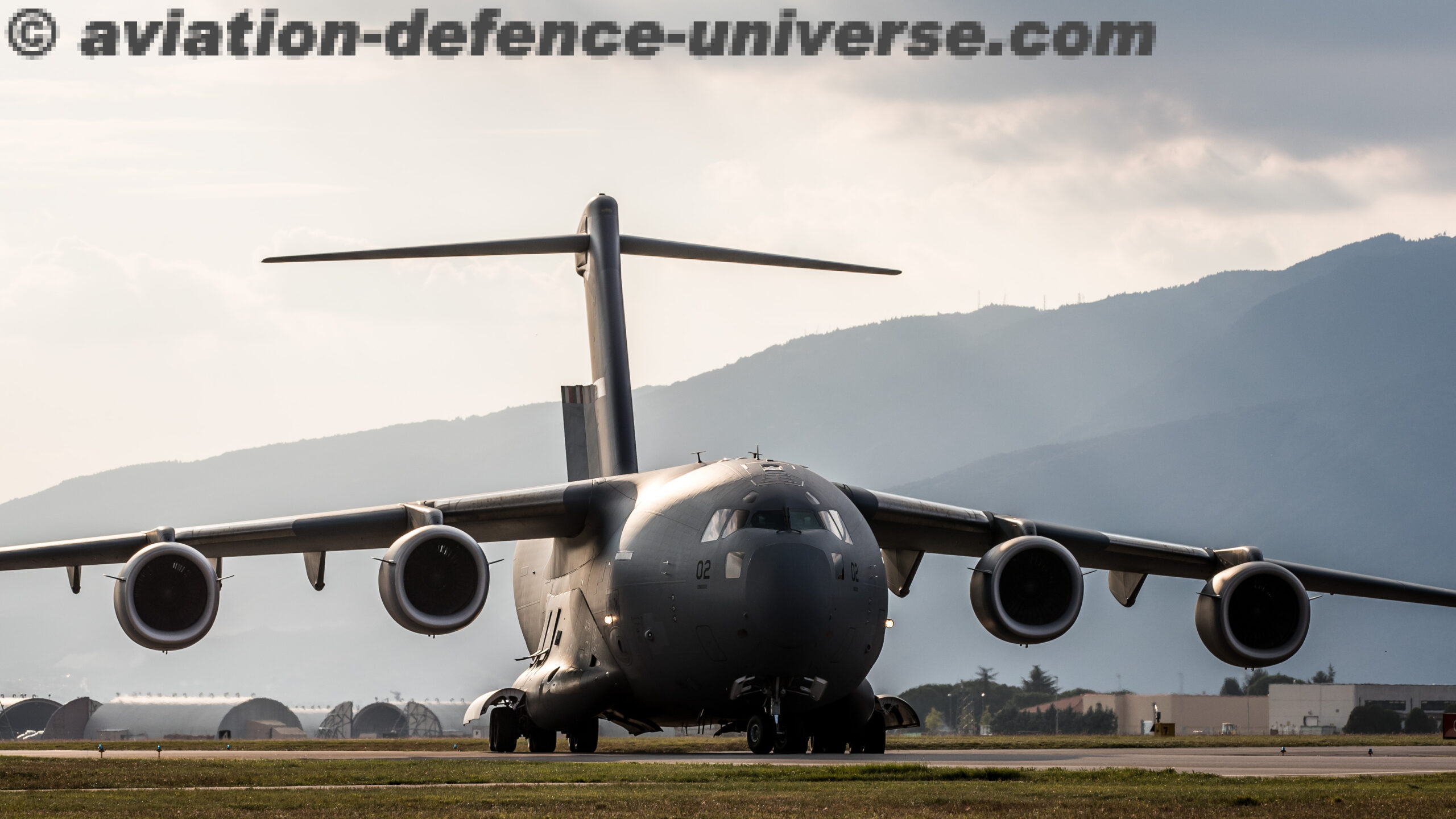 Swift Response - Heavy Airlift Wing C-17 - Aviano Airbase - ADU ...