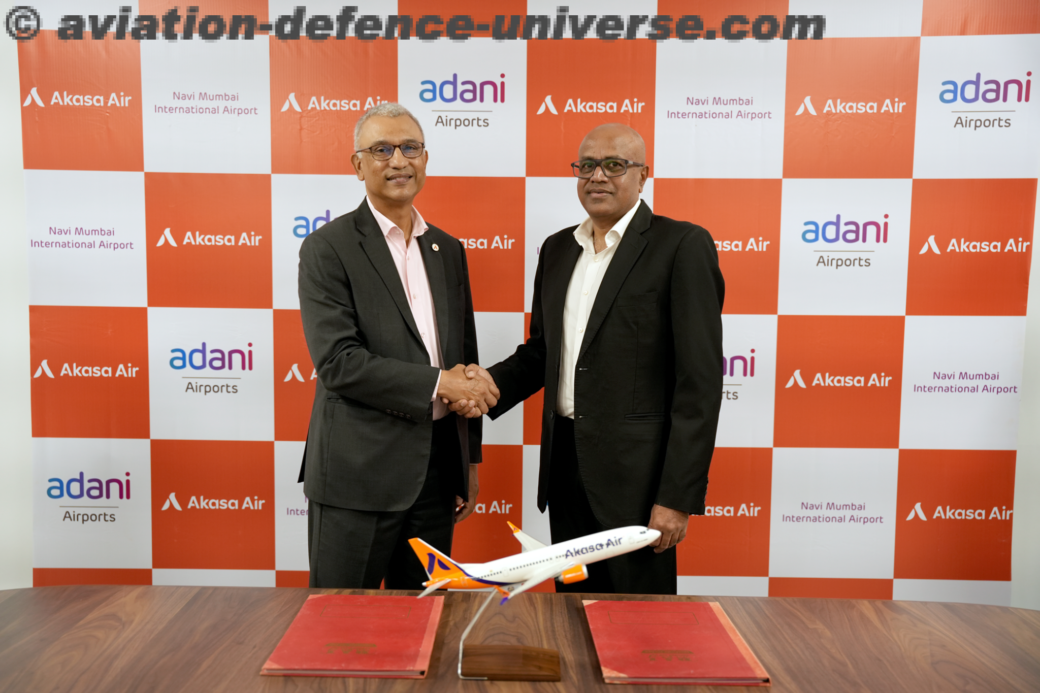 Vinay Dube - Founder and CEO - Akasa Air & Arun Bansal, CEO - AAHL1 ...